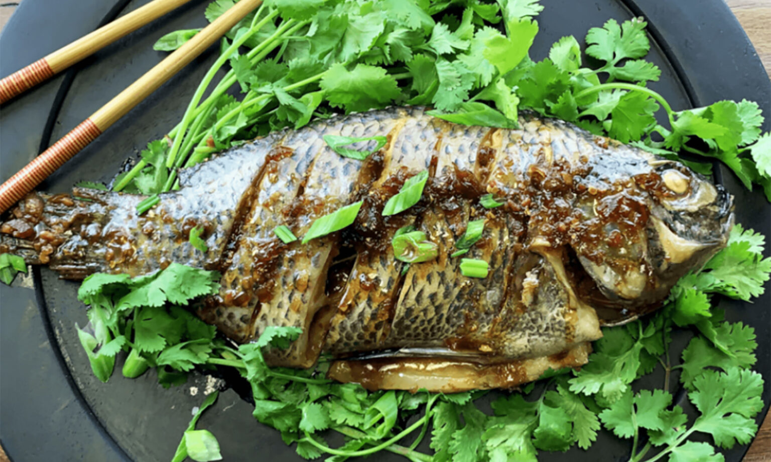 Mojarra entera al vapor estilo cantonés | Regal Springs